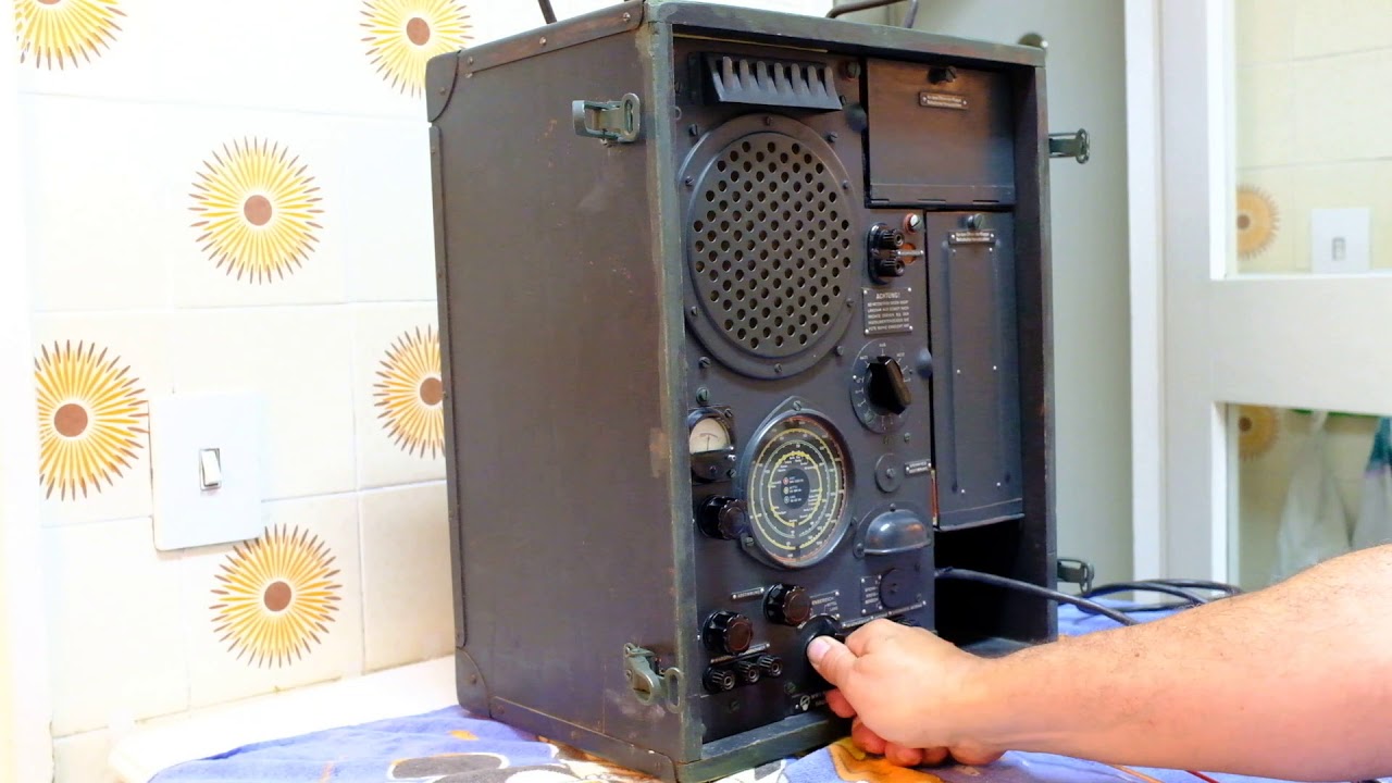 Radio receiver Blaupunkt WR1/P "Rudi" made in 1943 - YouTube