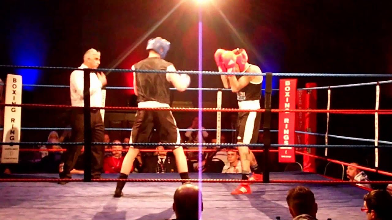 Boxing @ Burnley Mechanics - YouTube
