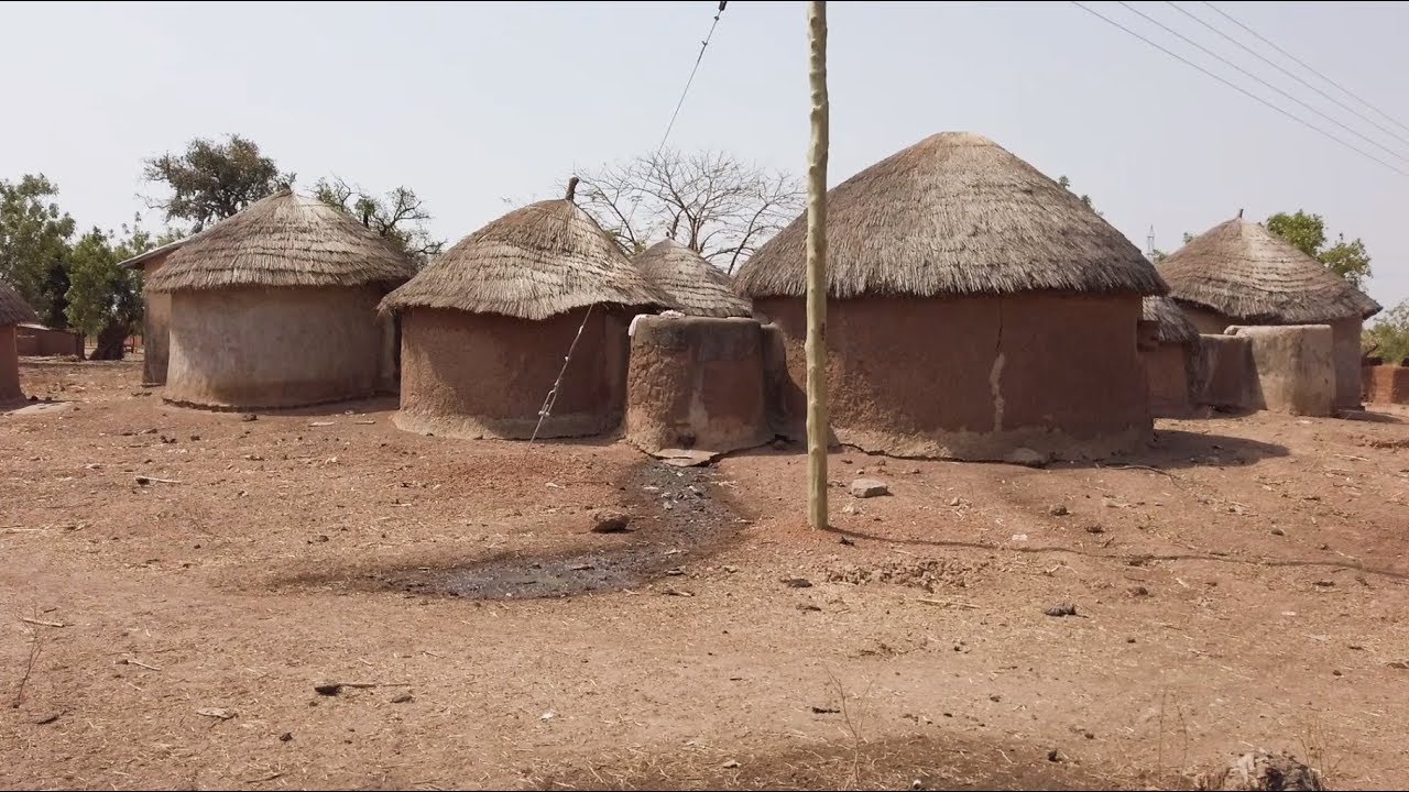 The Wrong Ghanaian Village - Lost In Kukuo Near Tamale - Town Walk ...