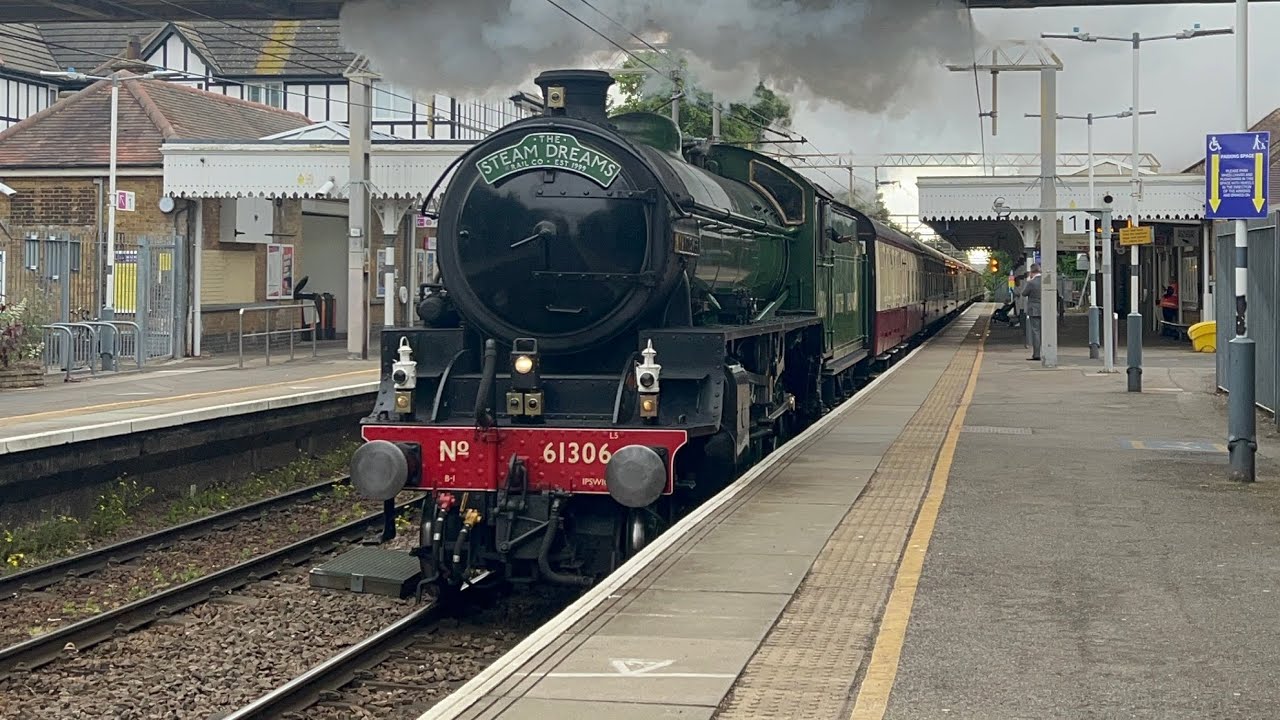 61306 ‘Mayflower’ Steam Train & British Rail Class 47 614 Passing ...