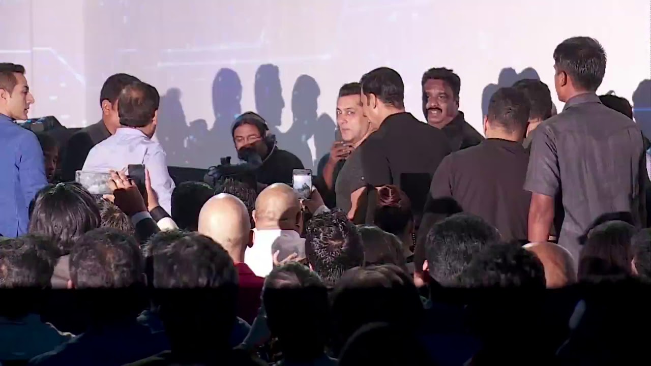 Salman Khan angry speech - YouTube