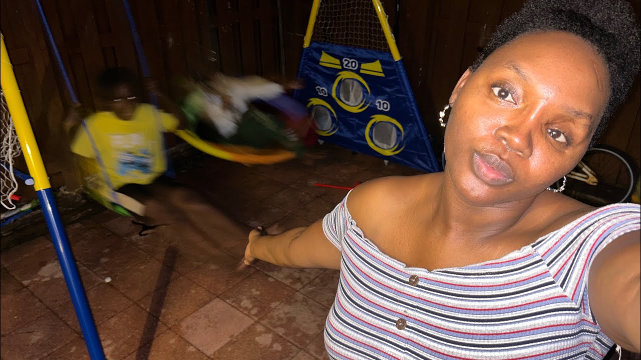 BIGGEST CHRISTMAS PRESENT 🎁 - YouTube
