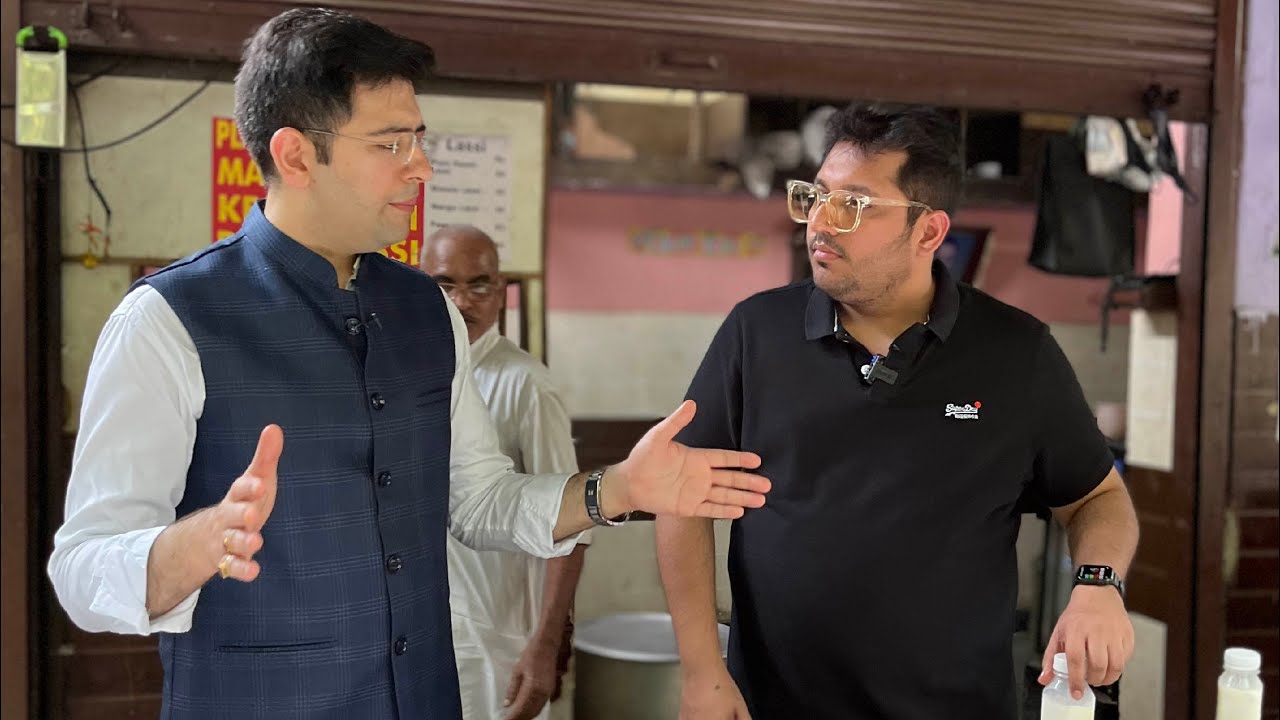 Gedi with Nikhil Ft Raghav Chadha at Bhogal Chole bhature - YouTube