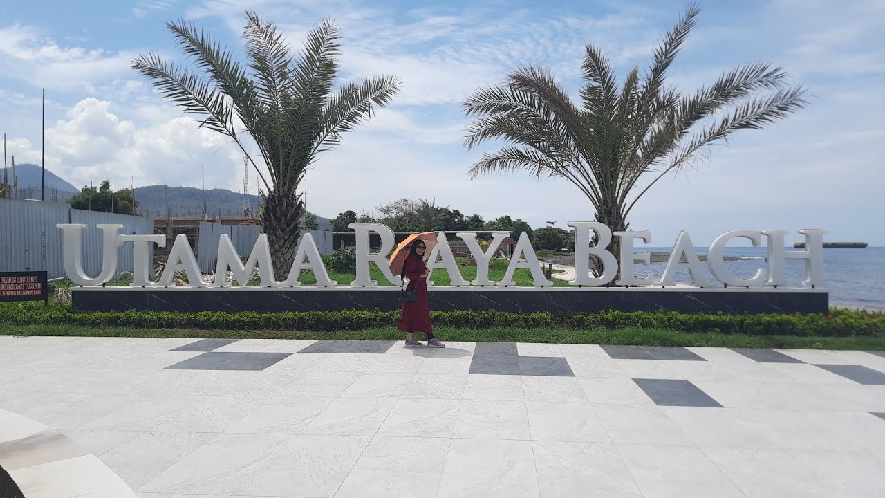 Utama Raya Beach Situbondo - YouTube
