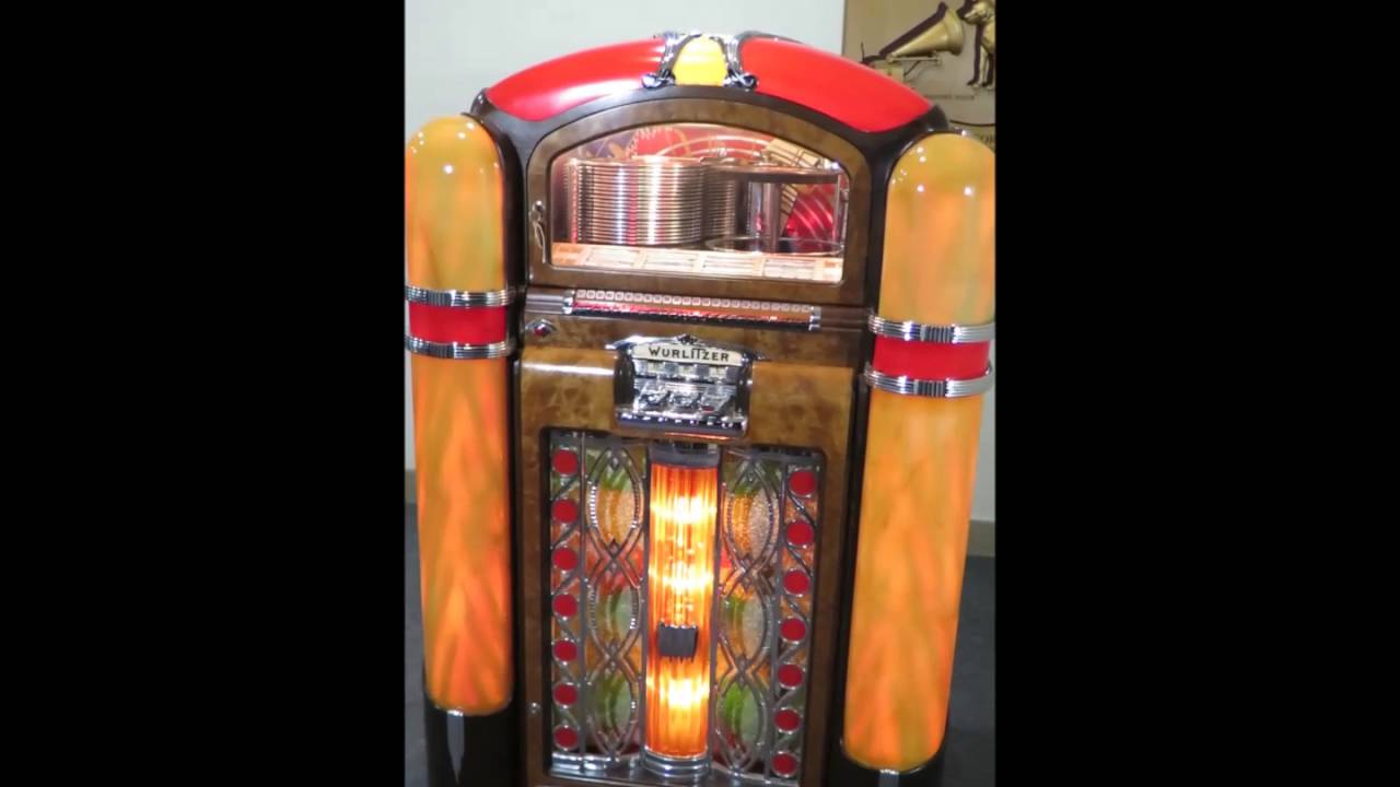 Wurlitzer 800 "Fire" Jukebox - YouTube