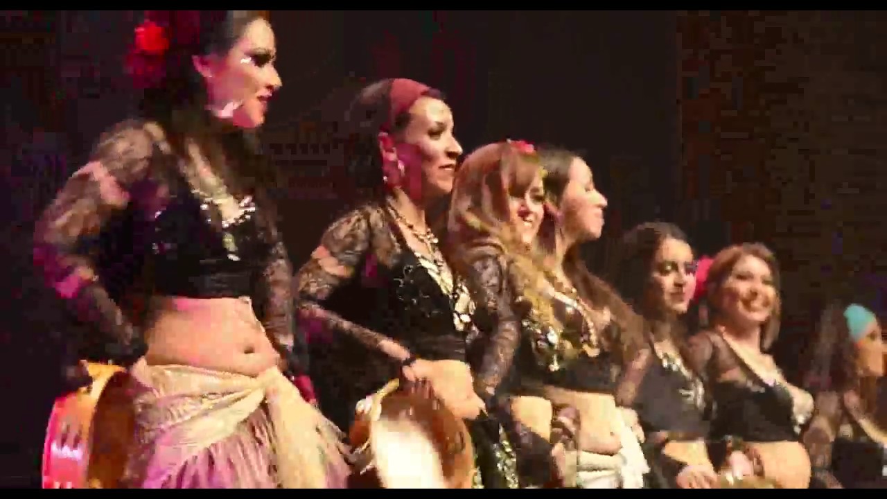 Danza Tribal Estilo Gitano con Pandereta - Gypsy Tribal Fusion - YouTube