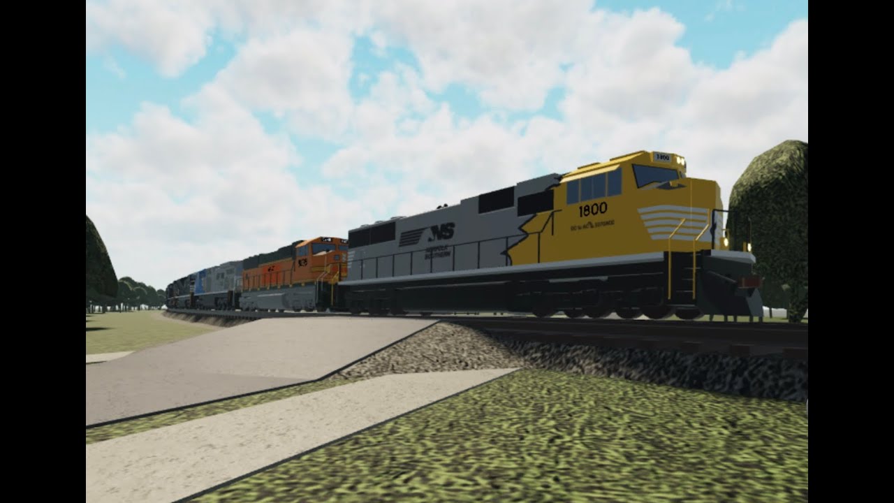 [Crazy Consist] NS 1800 leads NS Mixed Freight with WFRX 8895 and NS 4000 Trailing - YouTube