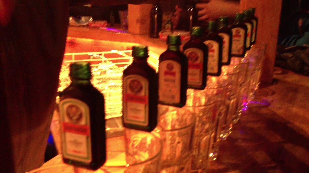 Flying Hirsch Domino - YouTube