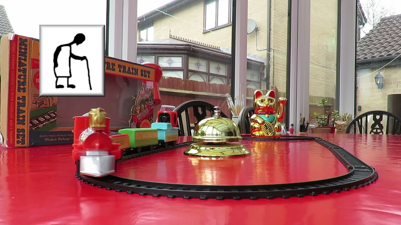 Miniature Electric Train Set including Tear Down - YouTube
