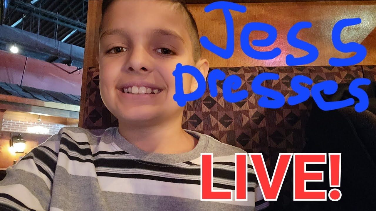 Behind The Scenes! Jess Dresses Kids Menu Preview! - YouTube