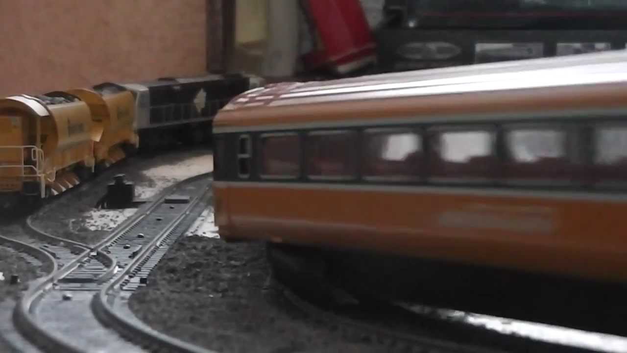 Running my NIR class 111 (8113) with Mk3 coaches around the layout ...
