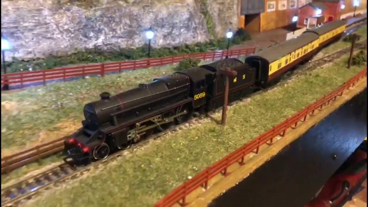My OO gauge Arduino loft layout First train run in 6 months - YouTube