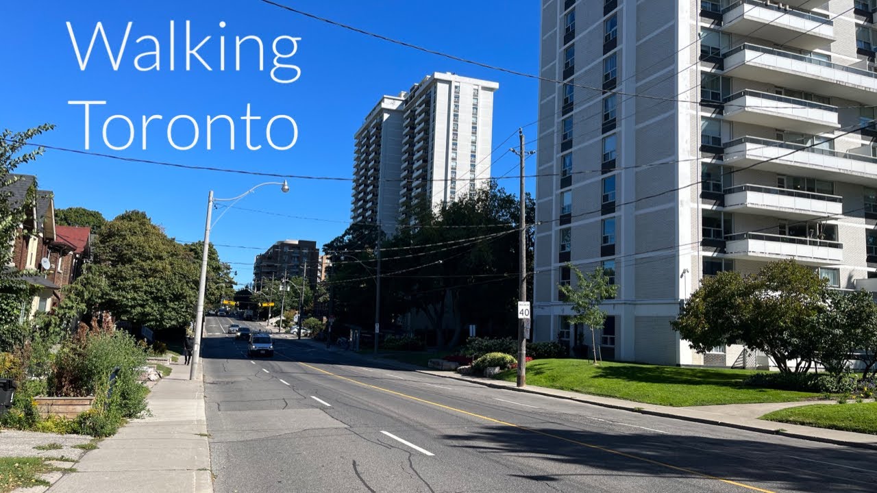 Walking Midtown Toronto's Davisville Village Neighbourhood 9/23/2022 ...