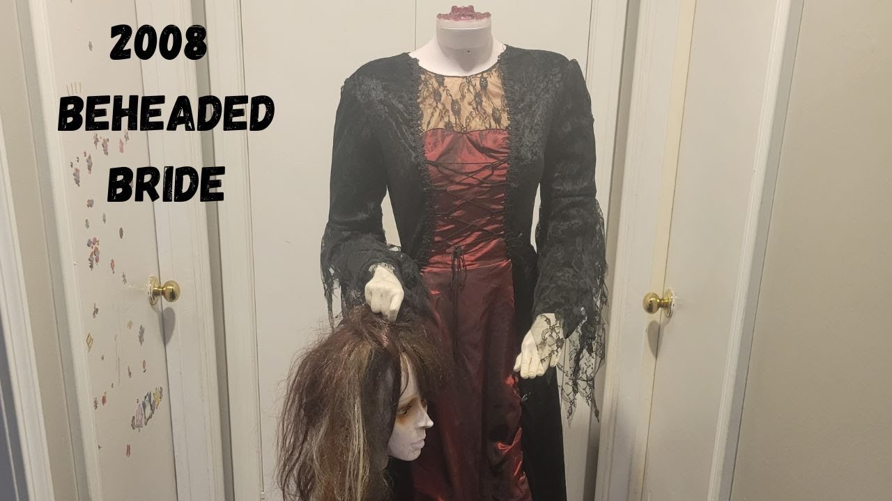 2008 Beheaded Bride Animatronic - YouTube