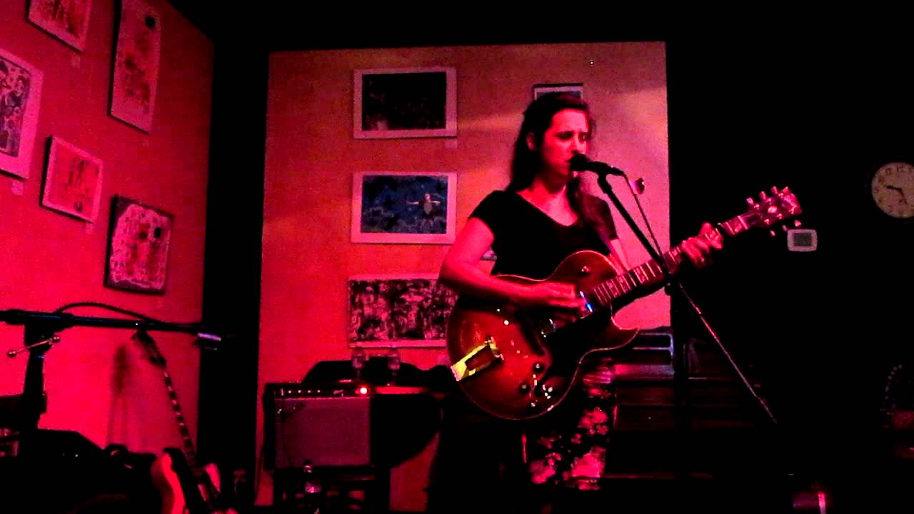 Sara Siskind and Jeff Austin at the Laughing Goat - YouTube