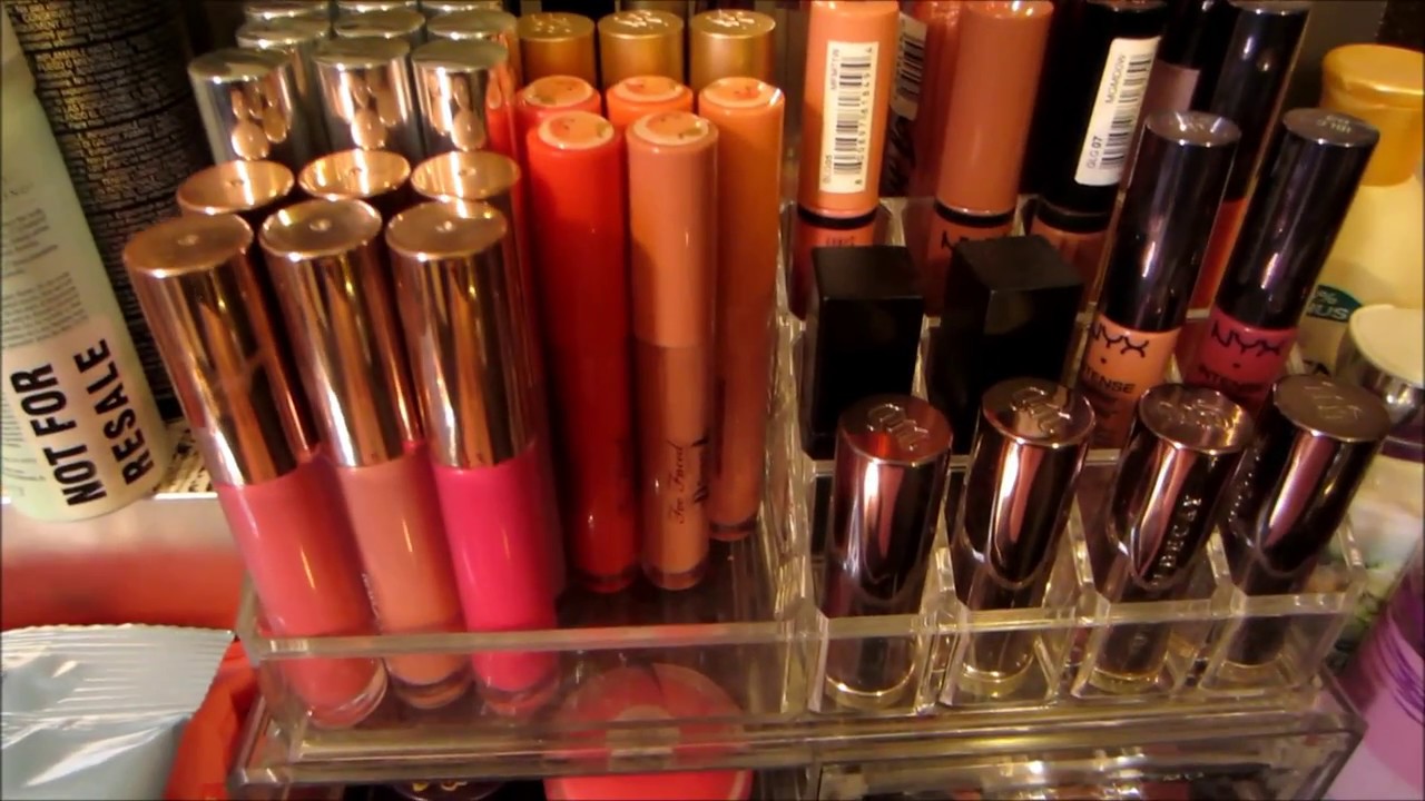 Makeup Collection| Angel Unis - YouTube