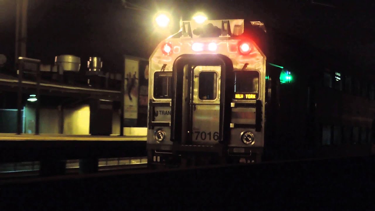 FULL K5LA Blasts While Pacing An NJT Bi-level - YouTube