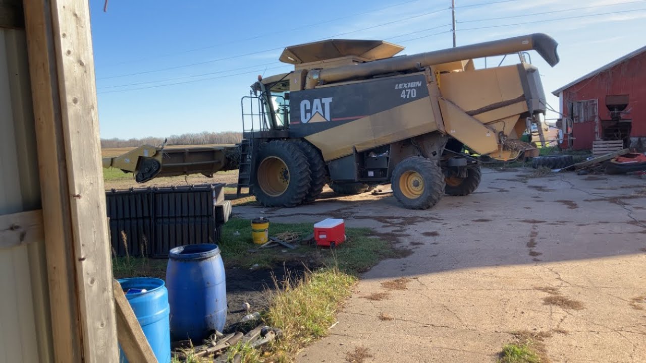 Corn harvest with cat lexion 470 11-12,14,15-23 - YouTube
