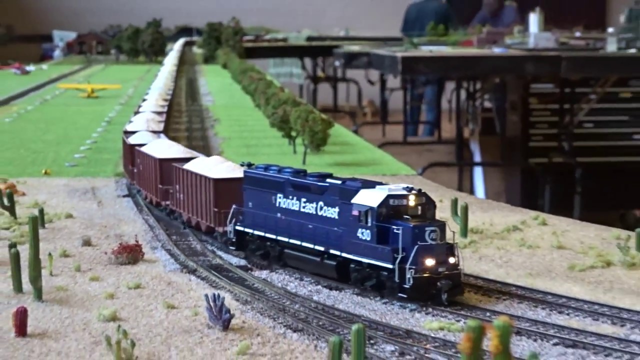 One FEC GP40-2 pulling Seventy-Two Loaded Hopper Cars in HO scale ...