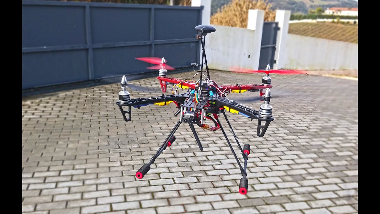 Quadcopter APM 2.6 Test flight - YouTube
