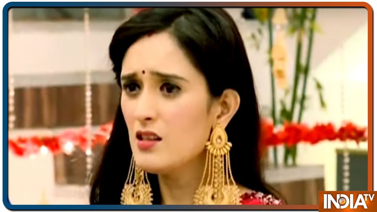Yeh Rishta Kya Kehlata Hai: Naira returns home - YouTube