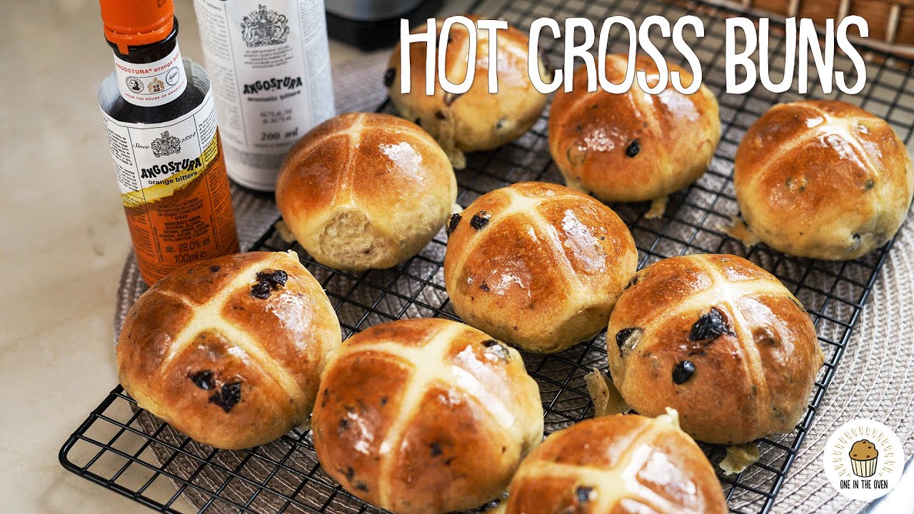 How To Make The Perfect Hot Cross Buns. - YouTube