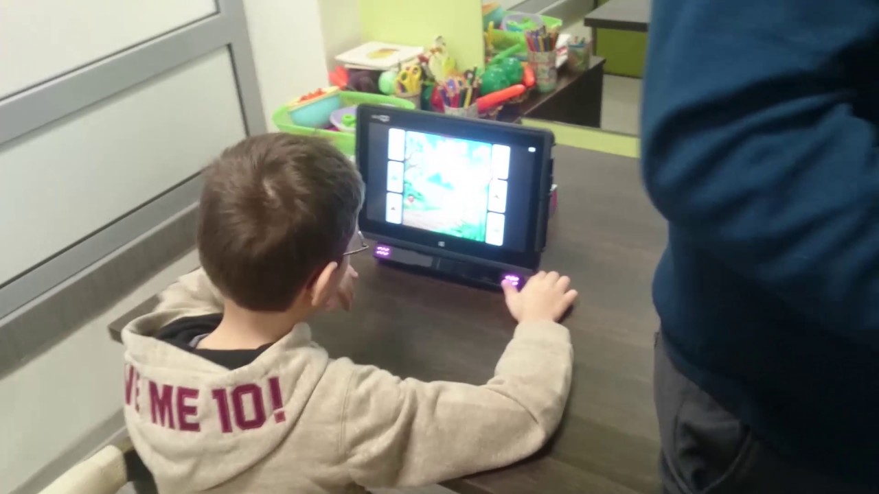 Помагащи технологии за комуникация чрез поглед - YouTube