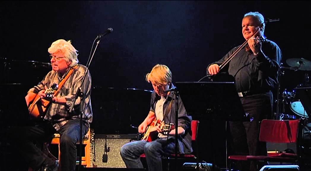 Albin & Ted Ström - Hon kom över mon - YouTube