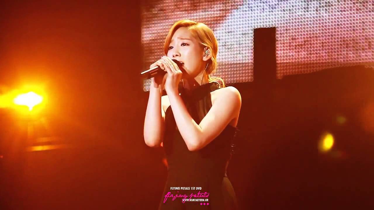 Taeyeon SNSD - I Love You (Full Live) @ Athena Concert in Japan - YouTube