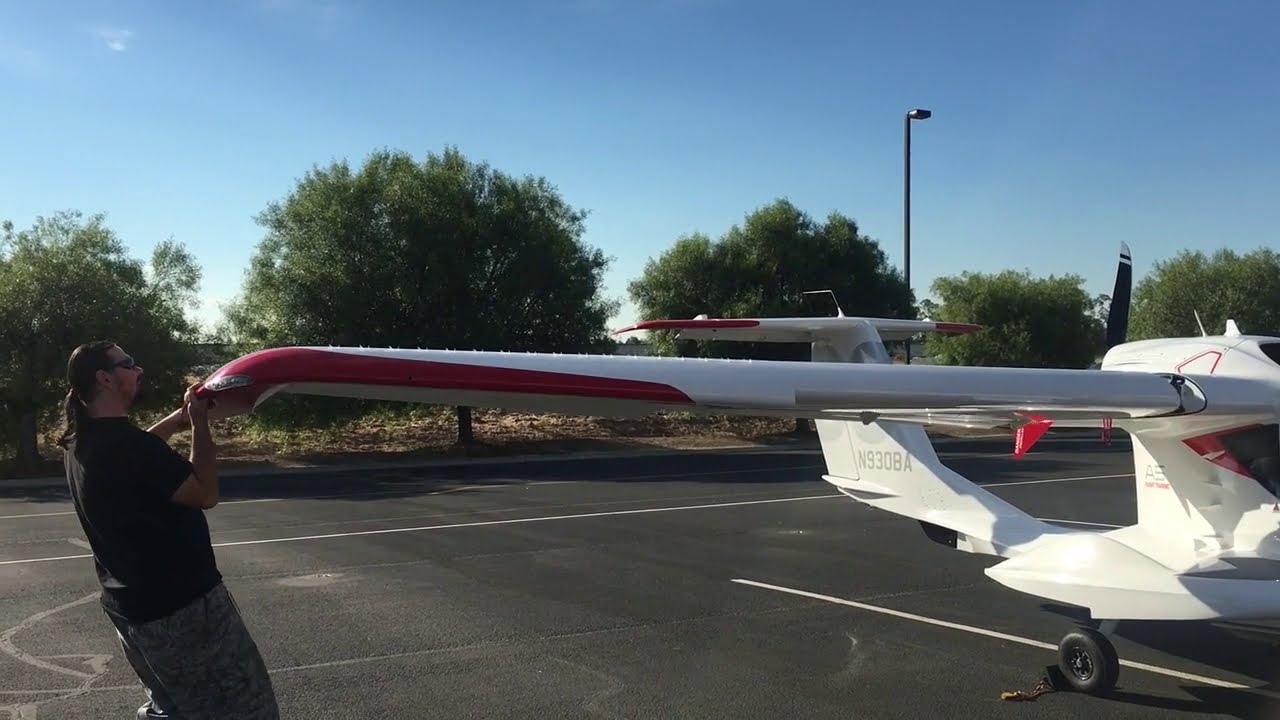 Short and Sweet - Folding the wing on the ICON A5 | Rich Pickett ...