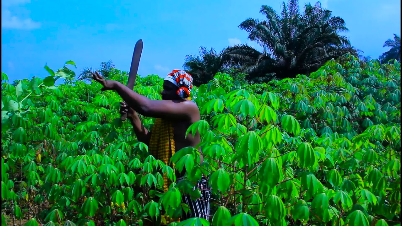 Mazi Dutch music video "AKUBA" - YouTube