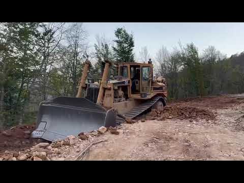CAT D8N MAKING WAY TECH - YouTube