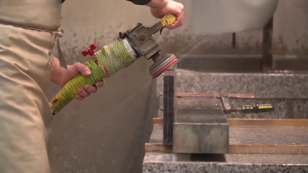 Steenhouwerij & Grafzerken VVDB - InterSTONE Lier - YouTube