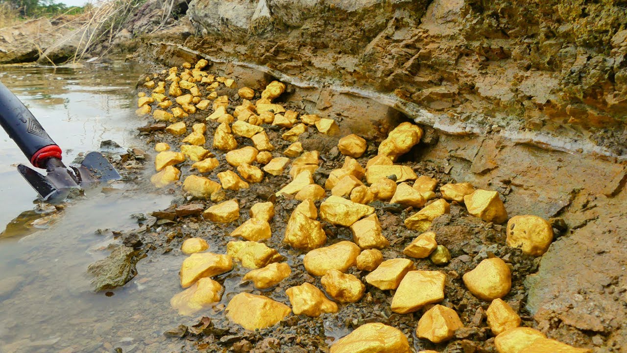 wow that Great gold found near river side, mining gold - YouTube