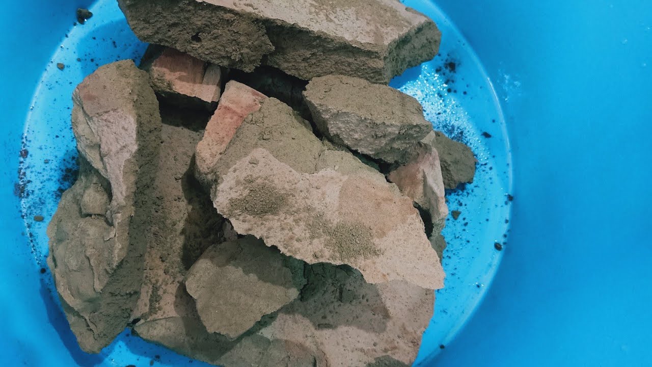 Red dirt chunks peaceful crumbling 😌 dry crumbling - YouTube