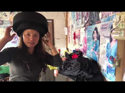 Qhia ua kaus mom paj ntaub dai hlaws - YouTube