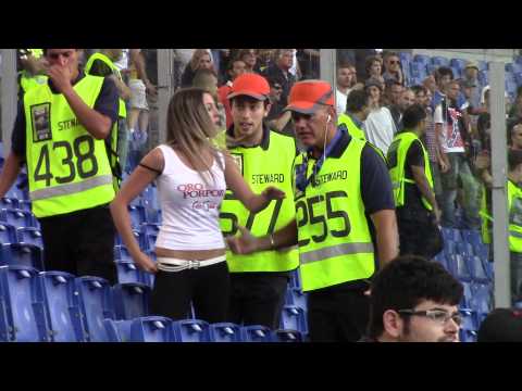 Hot Italian Girl Wants to Fight Verona Fans
