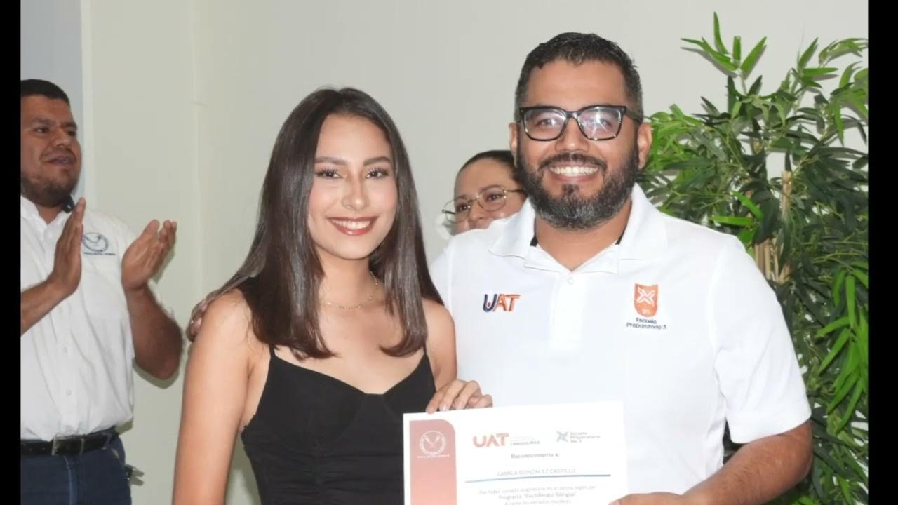 Prepa 3 de la UAT entrega la primera generación bilingüe - YouTube