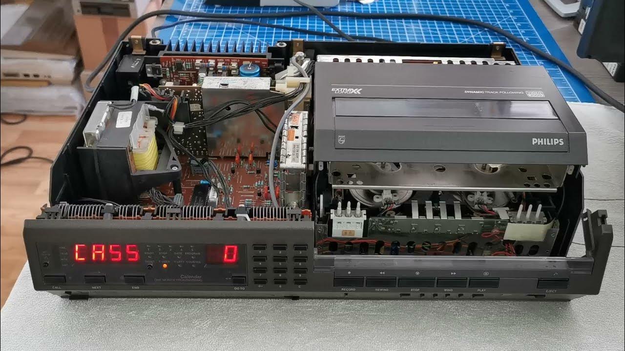 V2000 Philips VR2840 intern - YouTube