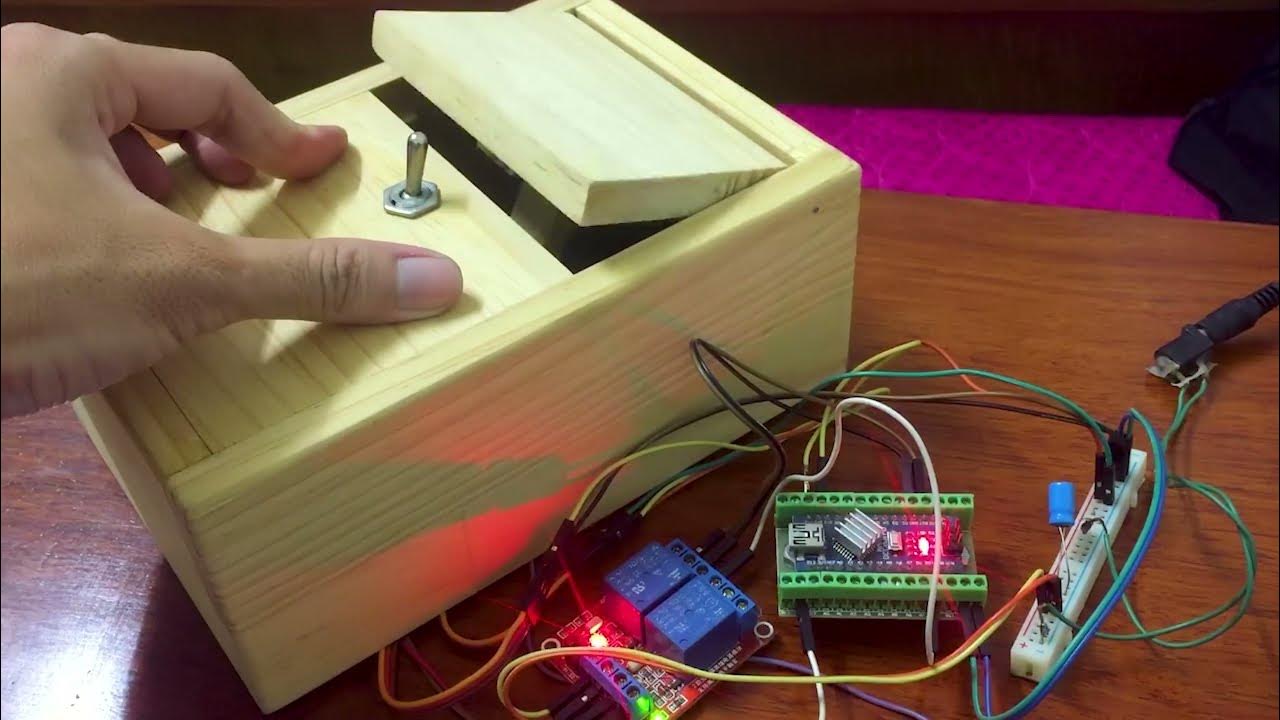 Chế tạo CHIẾC HỘP VÔ DỤNG - useless box Arduino - YouTube