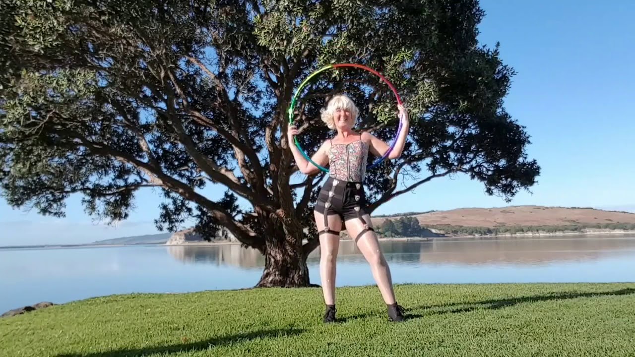 CRIS BAND " Tu Non Mi Devi Dire " Sexy Hula Hoop Dance By Joy Donaldson ...