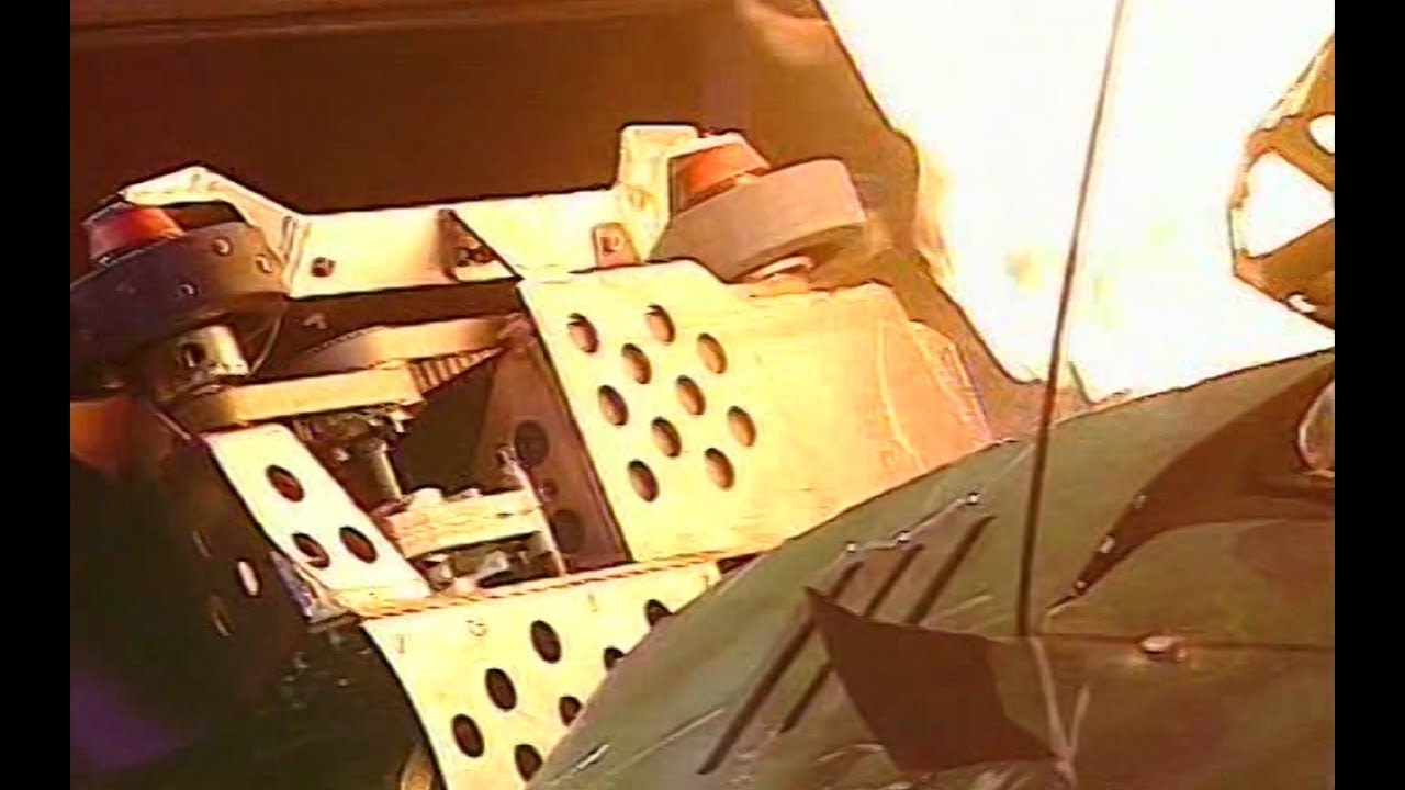 Robot Wars: Series 2 - Top 10 Battles (1999) - YouTube
