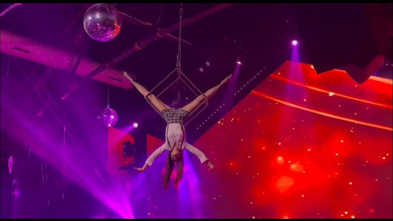 Aerial Cube Performance Demo - YouTube