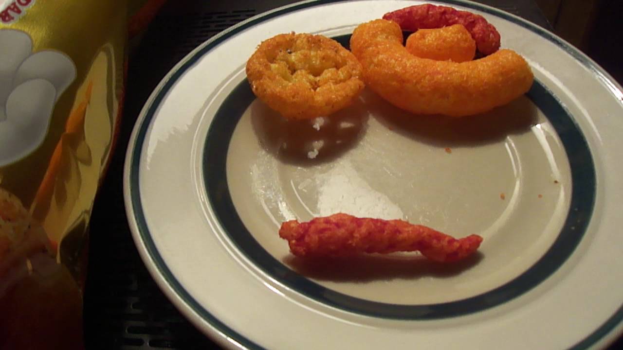 Cheetos flamin' hot & cheesy mix mix-ups - YouTube