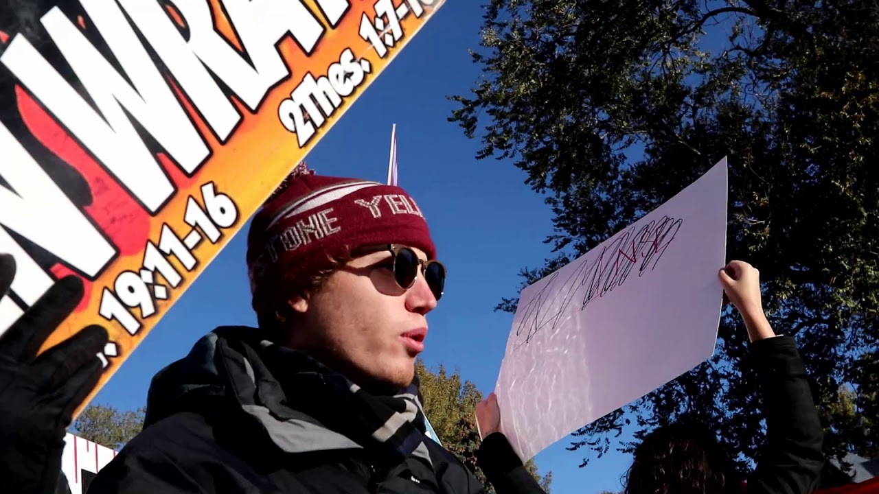 Westboro Baptist Church Protest and Counter Protest. - YouTube