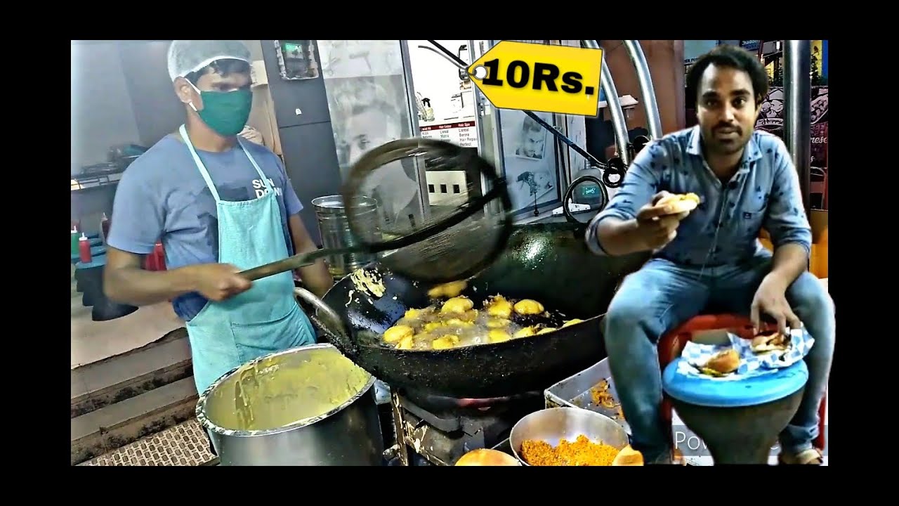 Vijayapura's best vada pav | indian street food series | Bijapur food ...