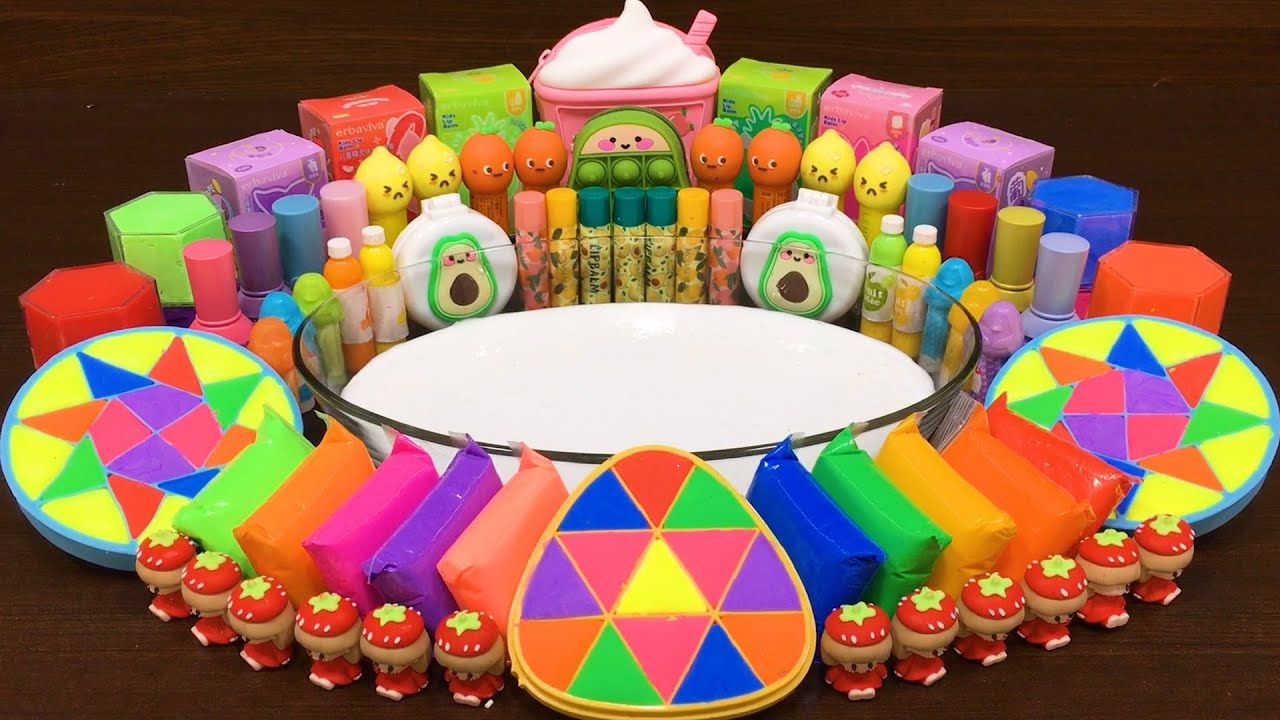 Mixing Random Things into GLOSSY Slime!!! Satisfying RAINBOW Slime ...