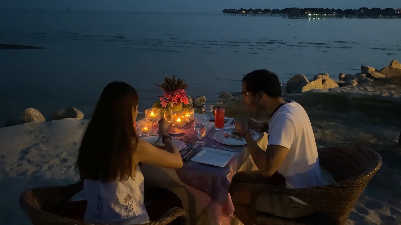 Malaysia | Avani Sepang pt. 2 | Room tour & Dinner by the beach - YouTube