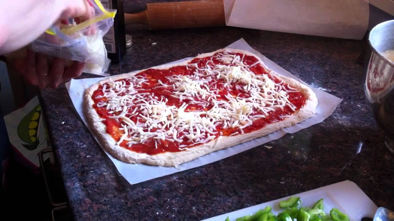 Making Pizza in the Cook for Good Kitchen - YouTube