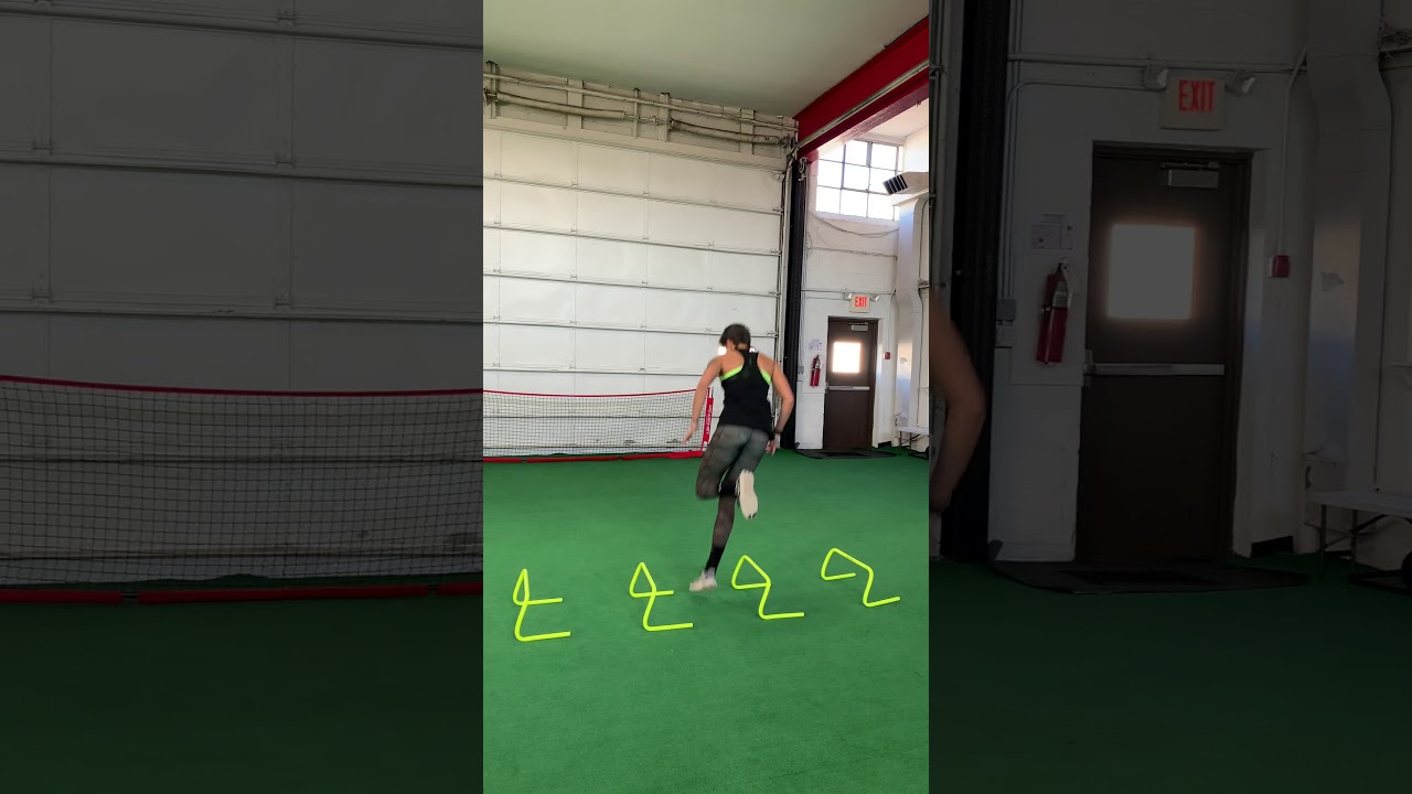 Single leg hurdle in step hop bounds - YouTube